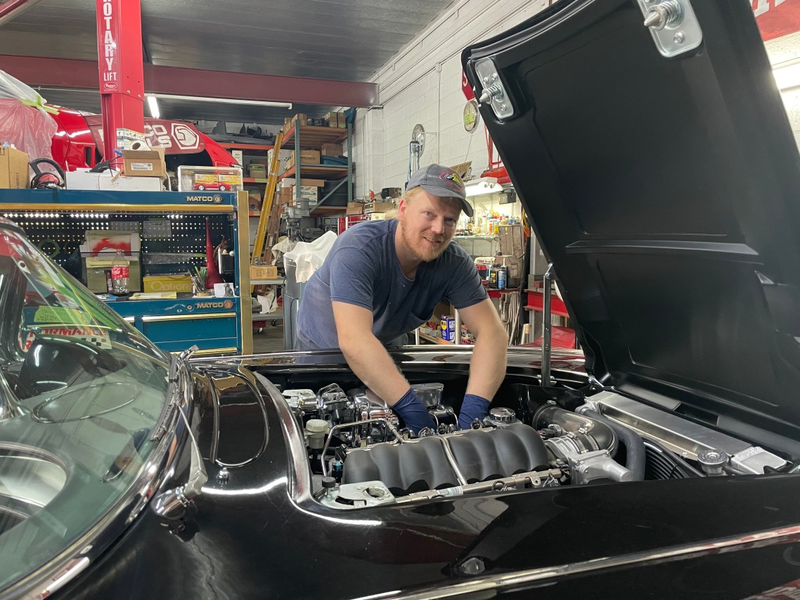 About Us – Howard's Corvettes